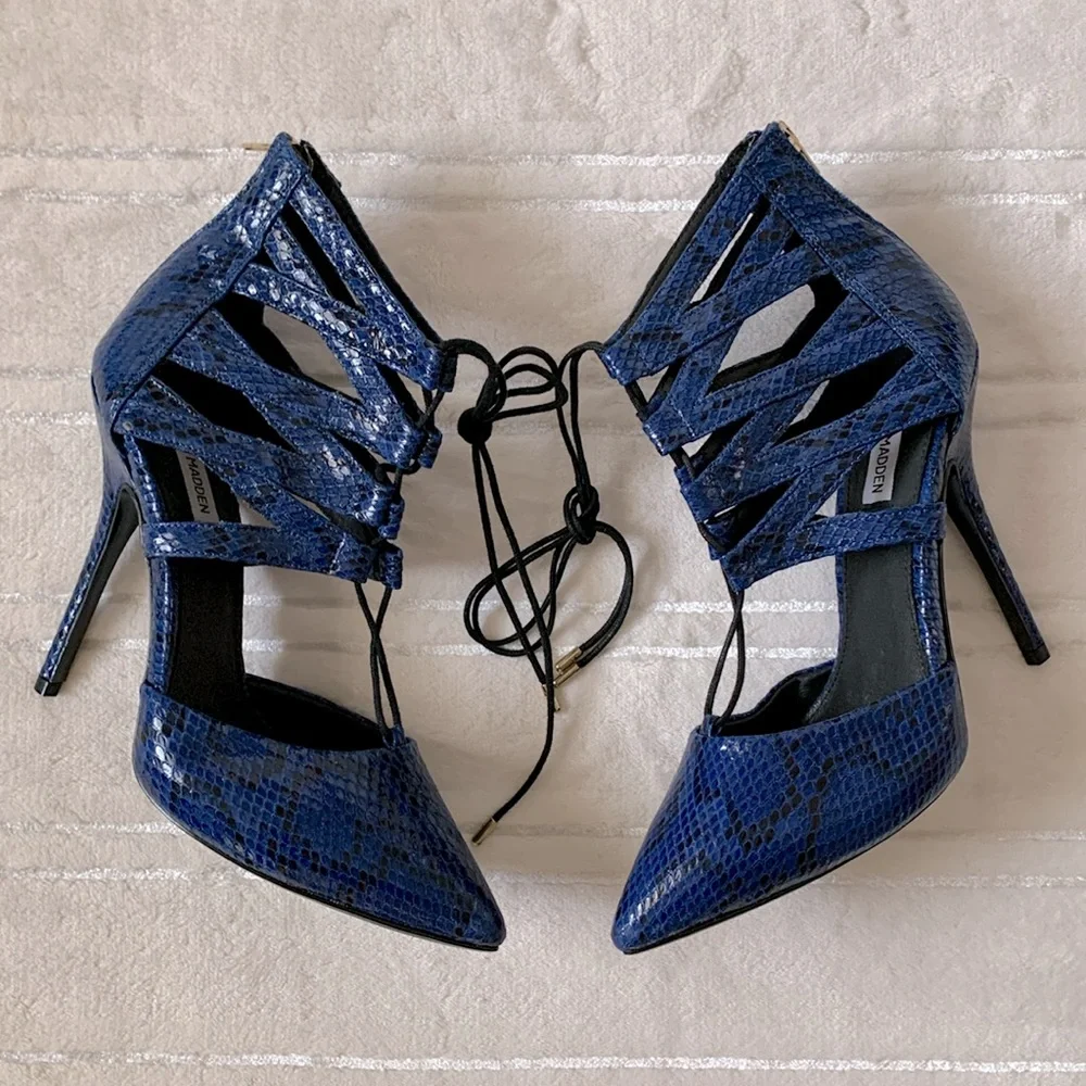 Steve Madden | Shoes | Steve Madden Blue Black Snakeskin Lace Up ...